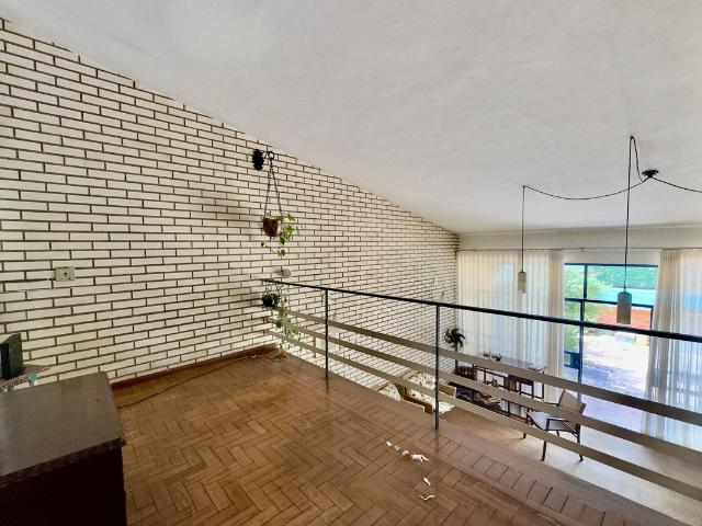 Casa para alugar com 300m², 4 quartos e 4 vagas