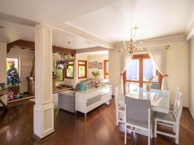 Casa para alugar com 300m², 4 quartos e 4 vagas