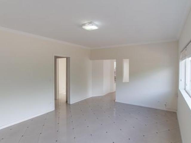 Casa para alugar com 300m², 4 quartos e 5 vagas