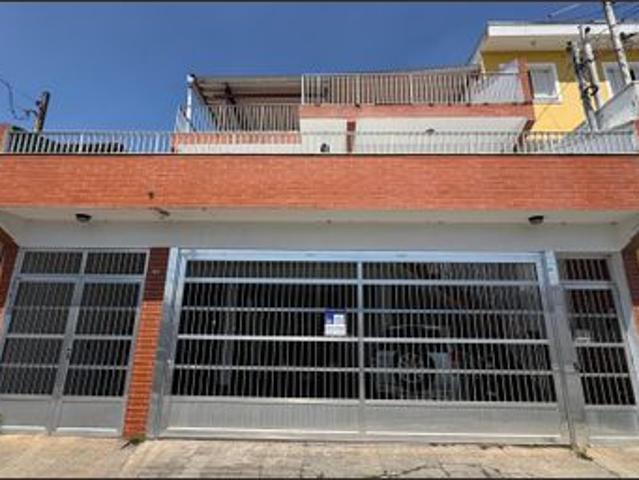 Casa para alugar com 300m², 4 quartos e 6 vagas