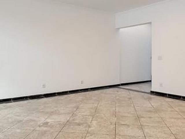 Casa para alugar com 300m², 5 quartos e 2 vagas