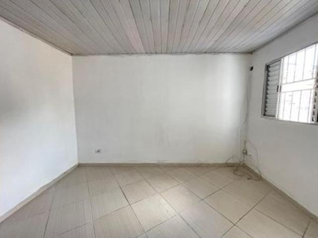 Casa para alugar com 30m², 1 quarto e sem vaga