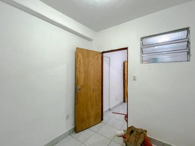 Casa para alugar com 30m², 1 quarto e sem vaga