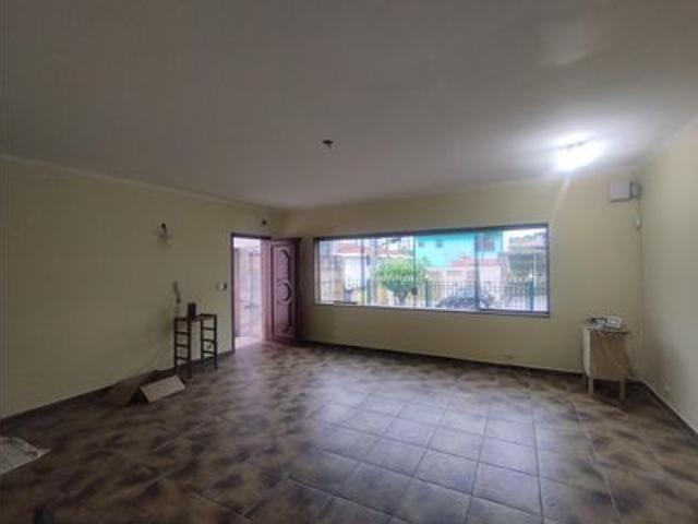 Casa para alugar com 310m², 4 quartos e 6 vagas