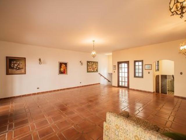 Casa para alugar com 312m², 4 quartos e 4 vagas