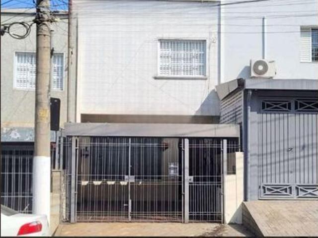 Casa para alugar com 320m², 3 quartos e 2 vagas