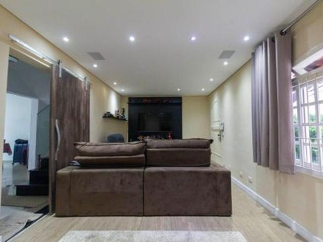 Casa para alugar com 320m², 3 quartos e 5 vagas