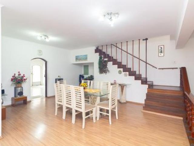 Casa para alugar com 321m², 6 quartos e 5 vagas