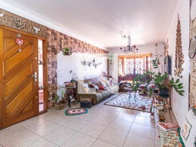 Casa para alugar com 326m², 4 quartos e 3 vagas