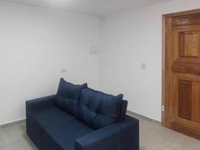 Casa para alugar com 32m², 1 quarto e sem vaga
