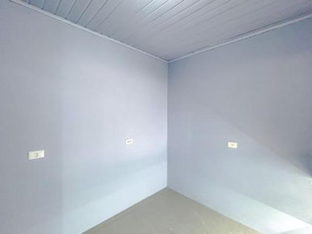 Casa para alugar com 32m², 1 quarto e sem vaga