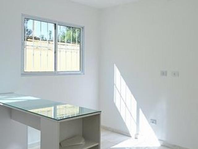 Casa para alugar com 32m², 1 quarto e sem vaga