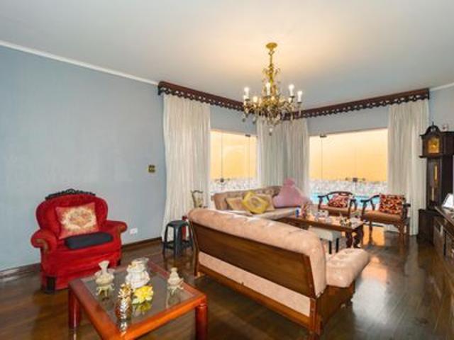 Casa para alugar com 333m², 4 quartos e 3 vagas