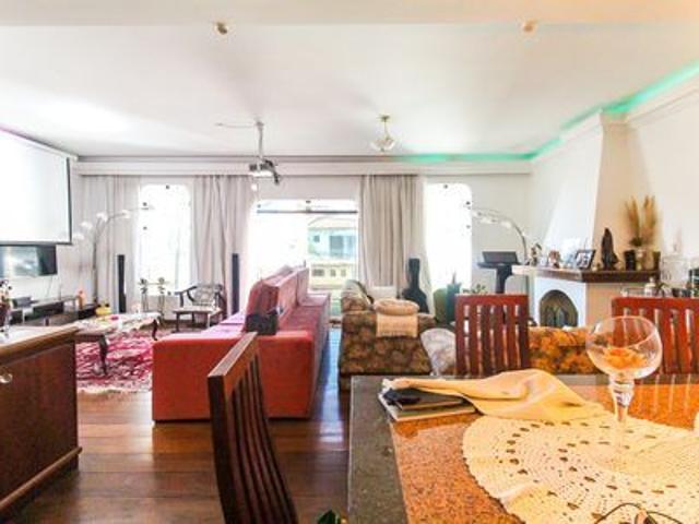 Casa para alugar com 340m², 3 quartos e 8 vagas