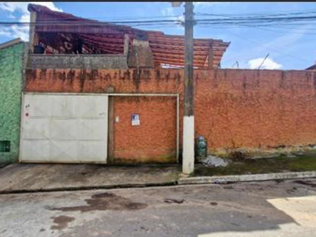 Casa para alugar com 350m², 3 quartos e 5 vagas