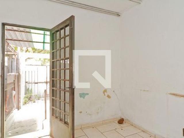 Casa para alugar com 350m², 4 quartos e 3 vagas