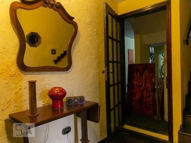 Casa para alugar com 354m², 5 quartos e 3 vagas