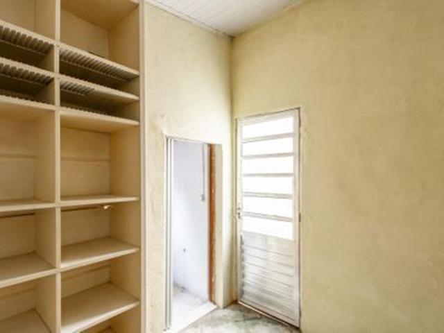 Casa para alugar com 35m², 1 quarto e sem vaga