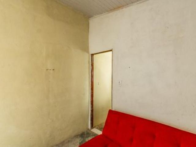 Casa para alugar com 35m², 1 quarto e sem vaga