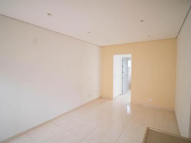 Casa para alugar com 35m², 1 quarto e sem vaga