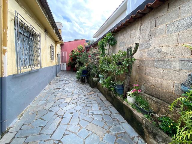 Casa para alugar com 360m², 4 quartos e 1 vaga