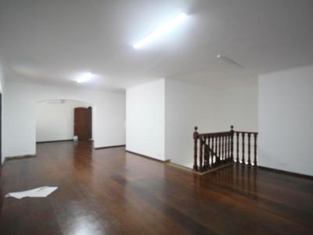 Casa para alugar com 365m², 5 quartos e 4 vagas