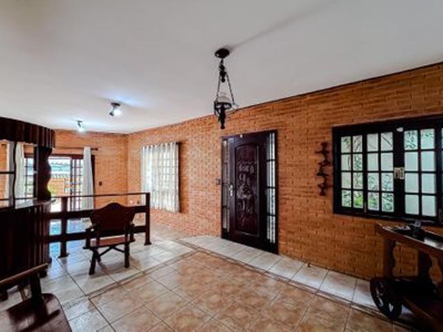 Casa para alugar com 380m², 3 quartos e 2 vagas