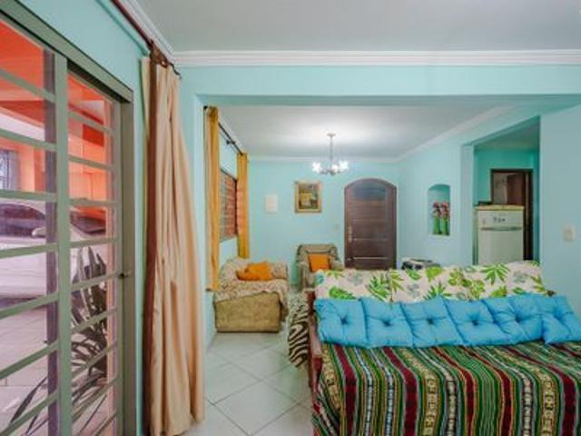 Casa para alugar com 380m², 5 quartos e 3 vagas