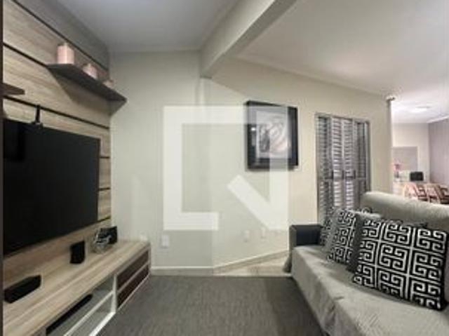 Casa para alugar com 380m², 7 quartos e 2 vagas