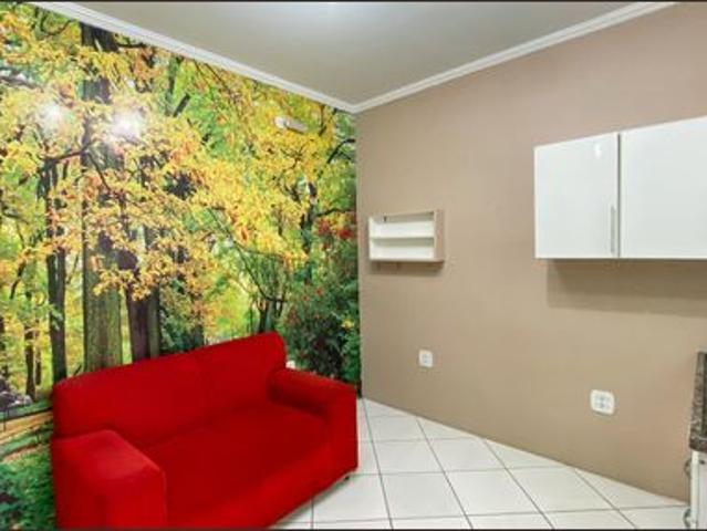 Casa para alugar com 38m², 1 quarto e sem vaga