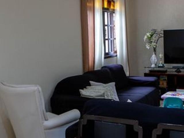 Casa para alugar com 395m², 3 quartos e 4 vagas