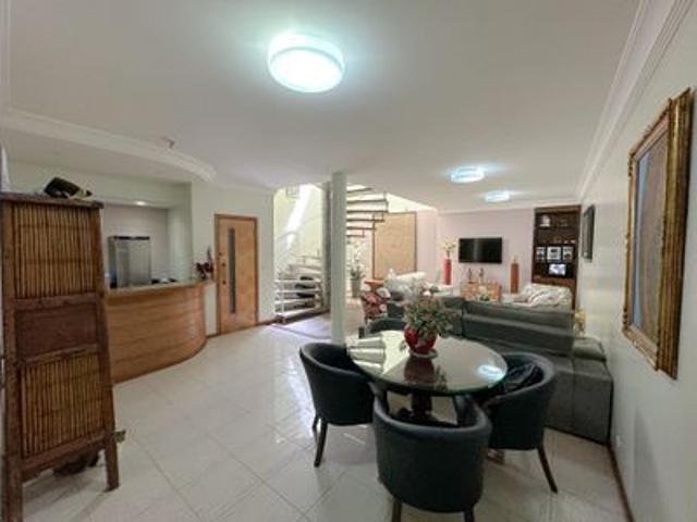 Casa para alugar com 399m², 3 quartos e 2 vagas