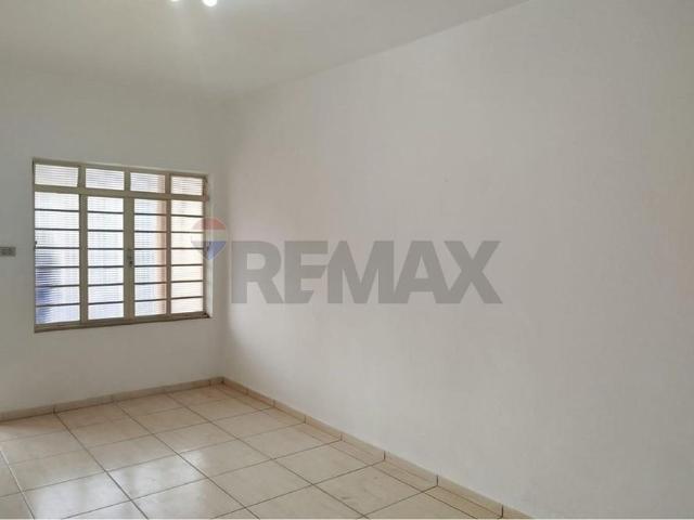 Casa para alugar com 3 dormitórios no Jardim Centenário