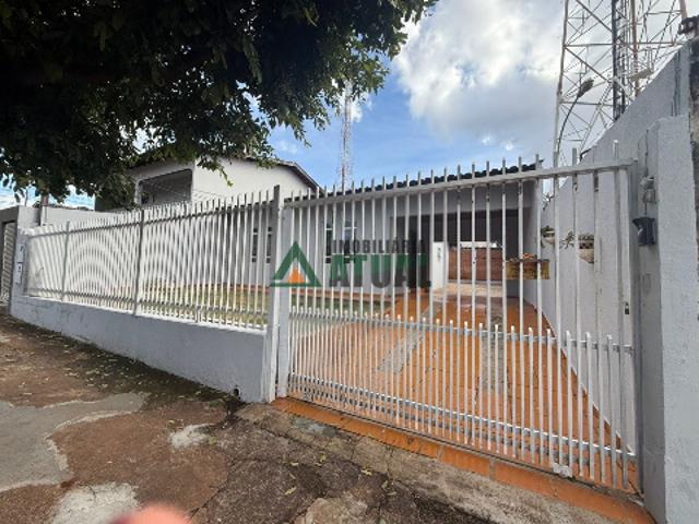 Casa para alugar com 3 Quartos em Aeroporto, Londrina PR