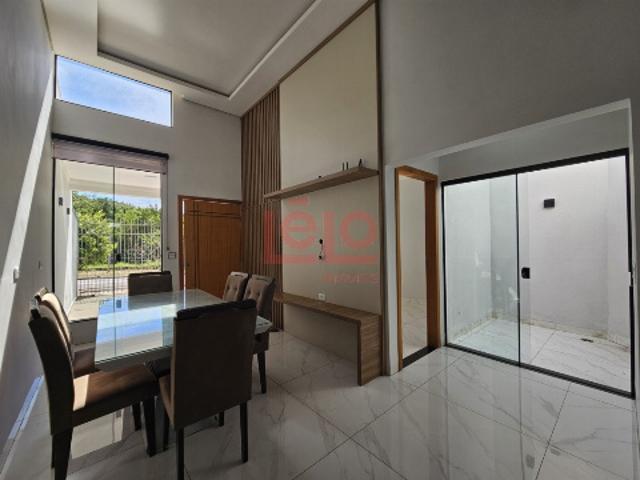 Casa para alugar com 3 Quartos em Jardim Montreal, Maringá PR