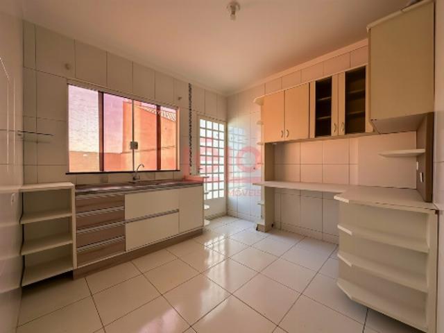 Casa para alugar com 3 Quartos em Jardim Dias I, Maringá PR