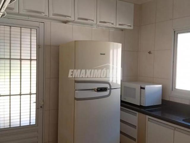 Casa para alugar com 3 quartos no Condomínio Colinas de Saint Germain