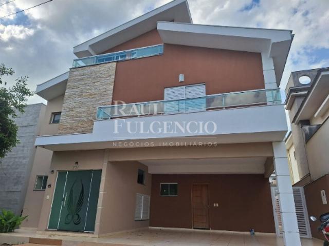 Casa para alugar com 3 Suítes + 1 Quarto em Esperança, Londrina PR