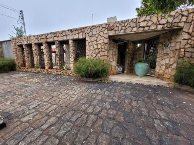 Casa para alugar com 3 suítes + 3 quartos em Jardim Central, Dourados MS