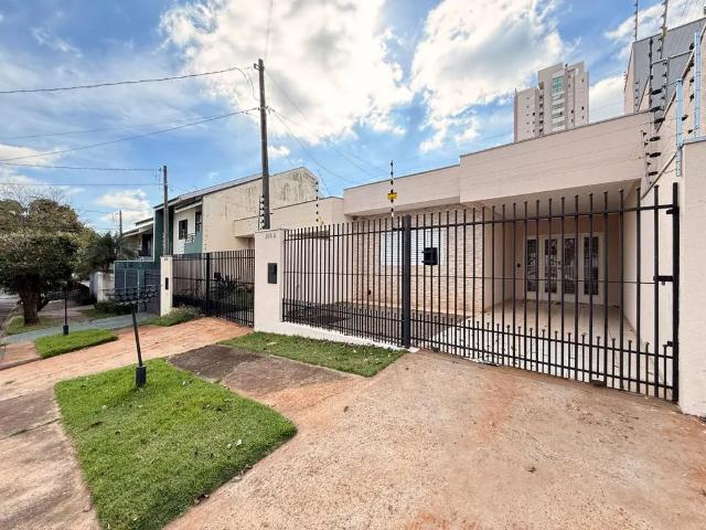 Casa para alugar em Maringá, Jardim Leblon, com 2 quartos, com 69 m²