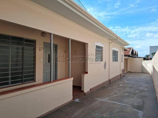 Casa para alugar em Jaú/SP Vila Carvalho