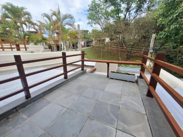 Casa para alugar em Santana de Parnaíba, Alphaville, com 2 quartos, com 176 m²