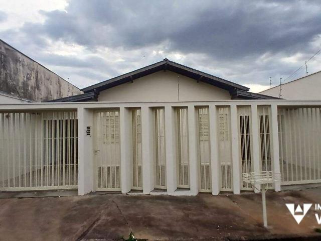 CASA PARA ALUGAR, 03 QUARTOS, 01 SUÍTE, 03 VAGAS, BOA VISTA UBERABA/MG