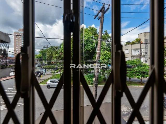 Casa com 3 dormitórios para alugar, 250 m² por R$ 10.000,00/mês Embaré Santos/SP