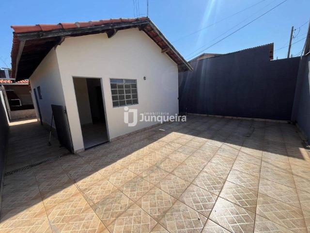 Casa para alugar, 2 quartos, no bairro Conjunto Habitacional Água Branca em Piracicaba SP