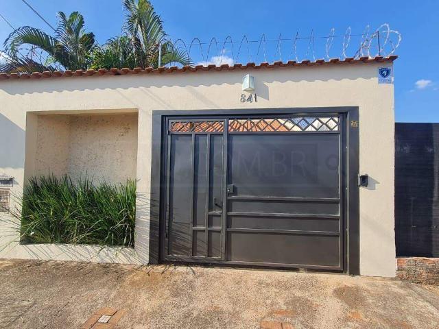 Casa para alugar, 3 quartos, sendo 1 suíte, 4 vagas, no bairro Água Branca em Piracicaba SP