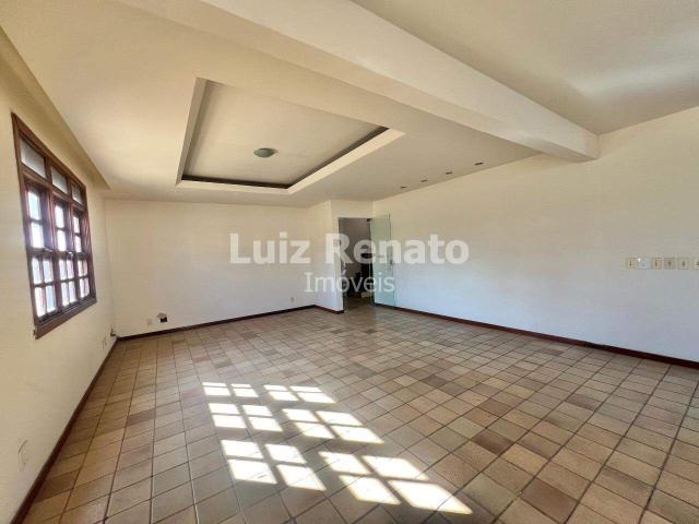 Casa para aluguel 8 quartos 1 suíte 6 vagas Santa Tereza