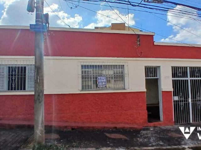 CASA PARA ALUGUEL, 03 QUARTOS, 01 VAGA, MERCÊS UBERABA/MG