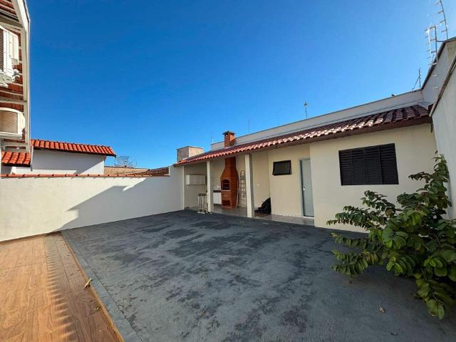 Casa para Aluguel, 200 m² por R$ 3.900