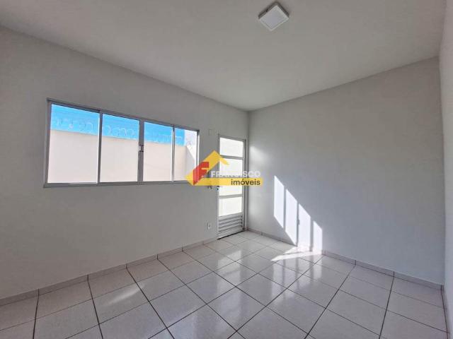Casa para aluguel, 2 quartos, 3 vagas, Residencial Alto das Oliveiras Divinópolis/MG